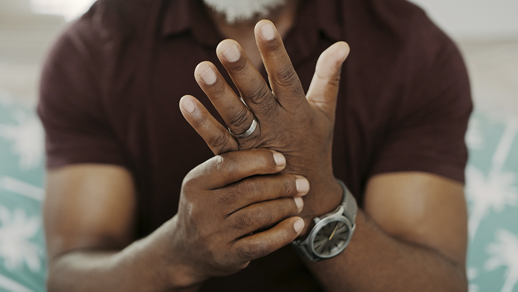 9 Exercise Videos to Help Keep Your Hands and Wrists Strong