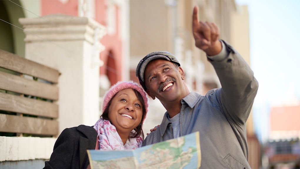 Explore the World Around You With a Walking Tour